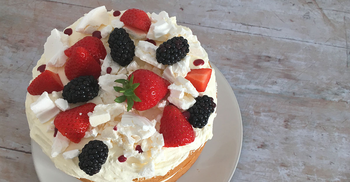 Gluten Free Eton Mess Sponge Cake - Coeliac By The Sea