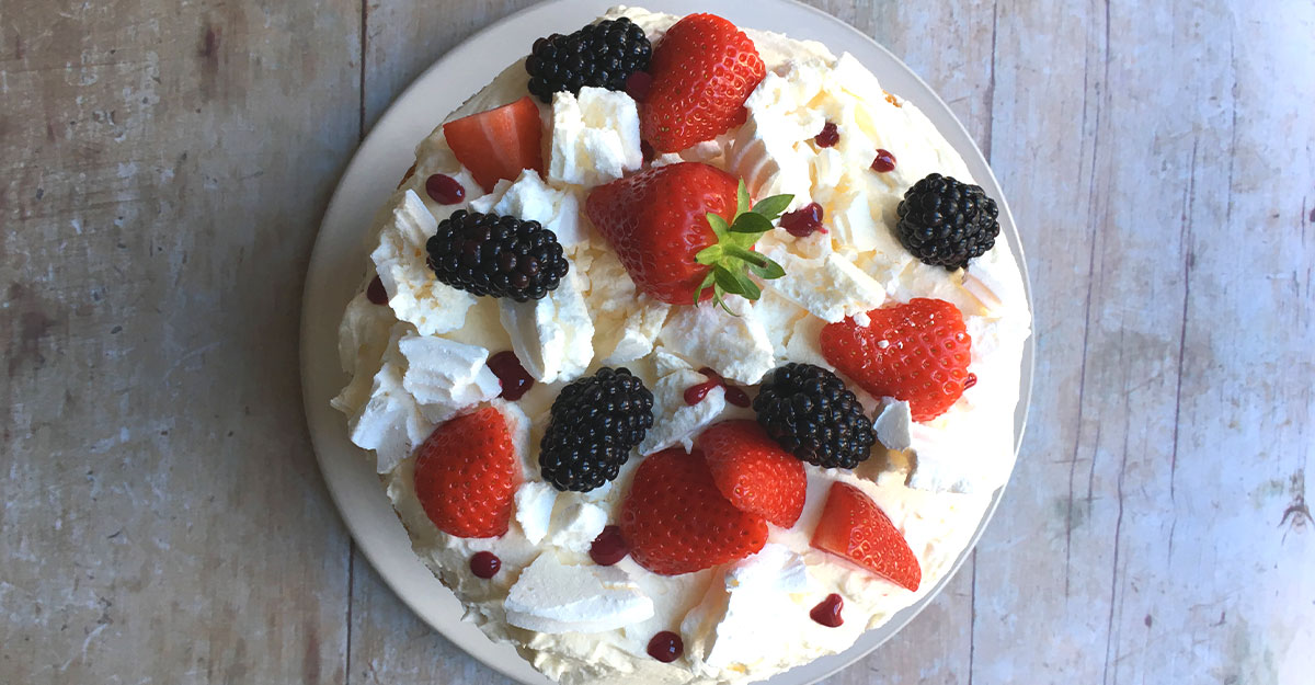 Gluten Free Eton Mess Sponge Cake - Coeliac By The Sea